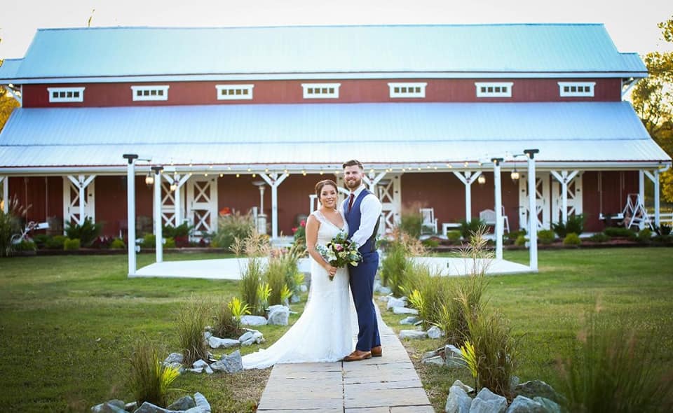 Weddings - Enchanted Valley Farm in Siloam Springs, AR
