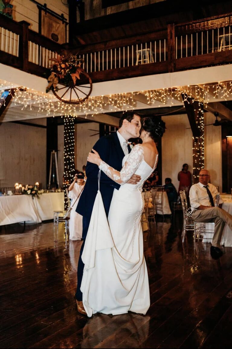 Weddings - Enchanted Valley Farm in Siloam Springs, AR