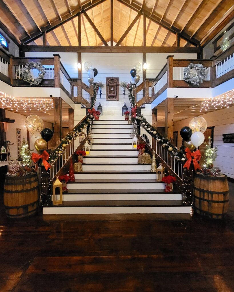 Décor - Enchanted Valley Farm