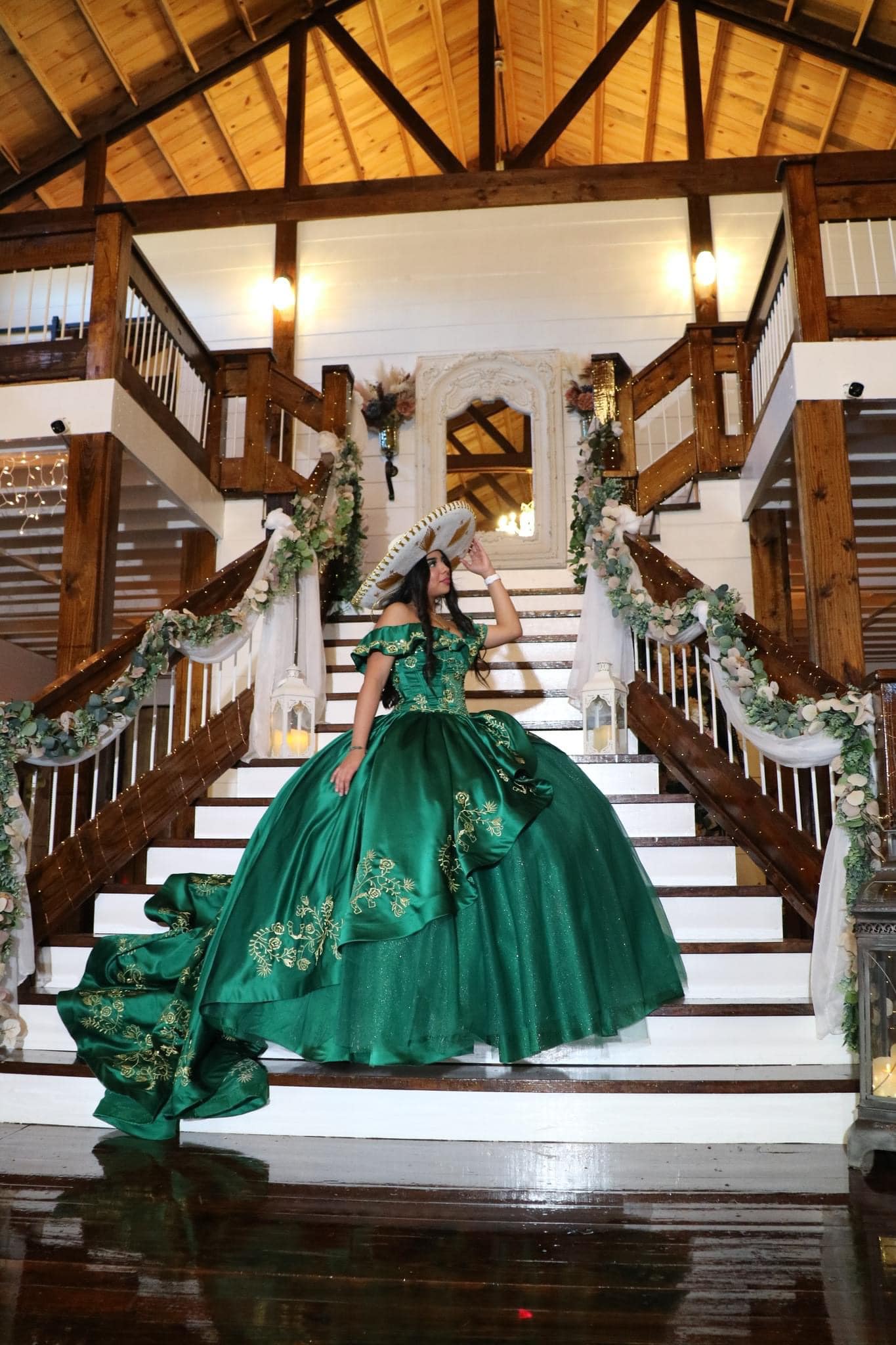 Quinceaneras - Enchanted Valley Farm in Siloam Springs, AR