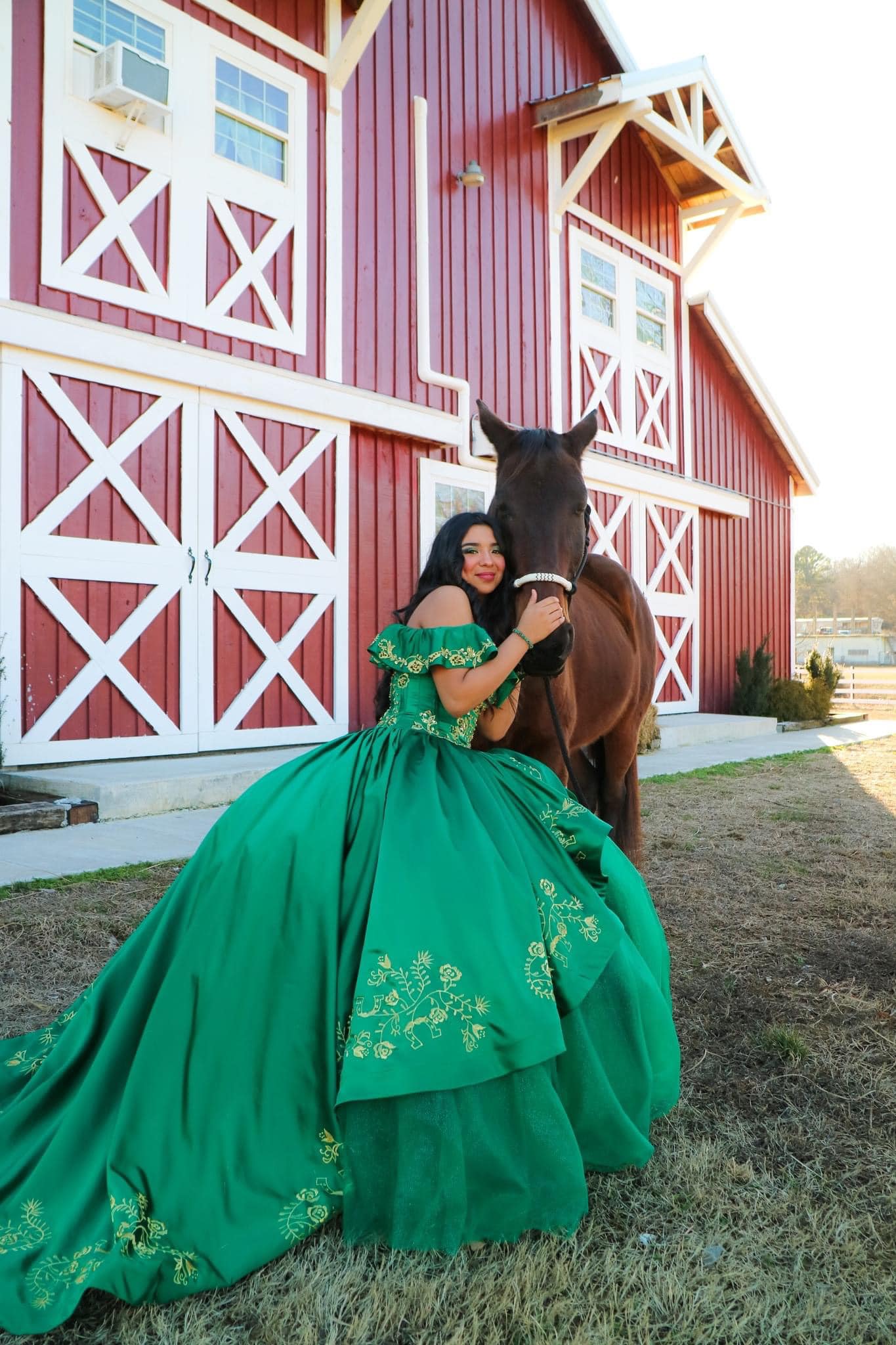 Quinceaneras - Enchanted Valley Farm in Siloam Springs, AR